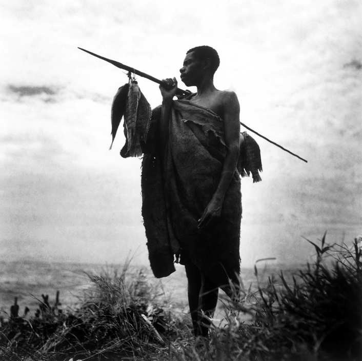 En Afrique by George Rodger • Magnum Photos