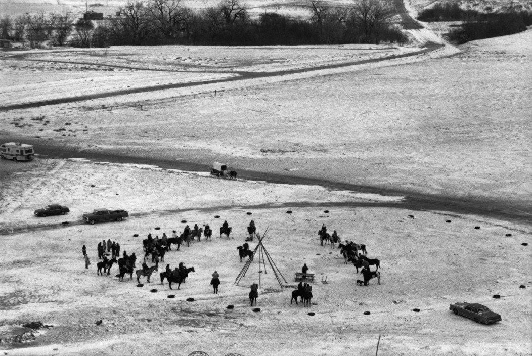 Sur la Piste de Big Foot | Magnum Photos