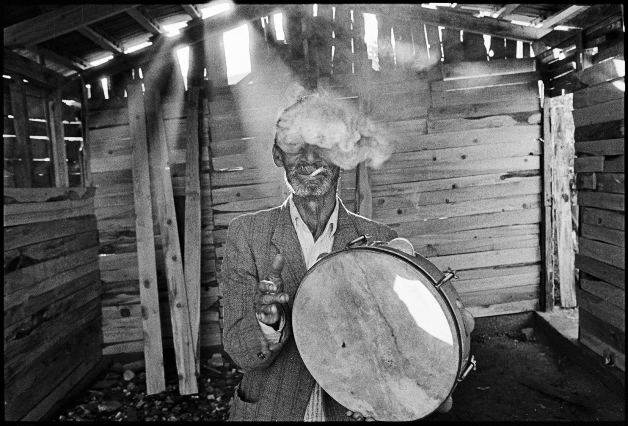 Gypsies in Greece • Nikos Economopoulos • Magnum Photos