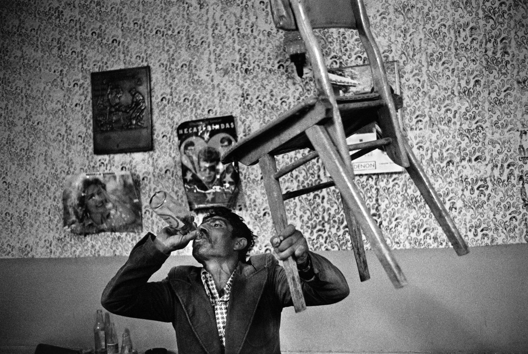 Gypsies in Greece • Nikos Economopoulos • Magnum Photos